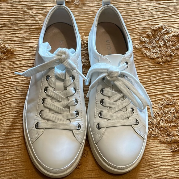 Vionic | Shoes | Vionic Winny Sneaker Casual White Womens Size 8 | Poshmark